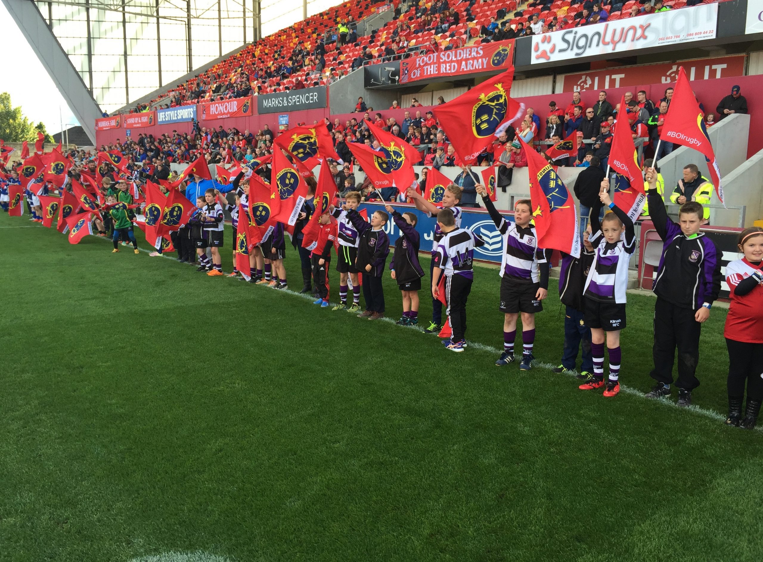 Munster Rugby | Young Players Add To Atmosphere At Thomond