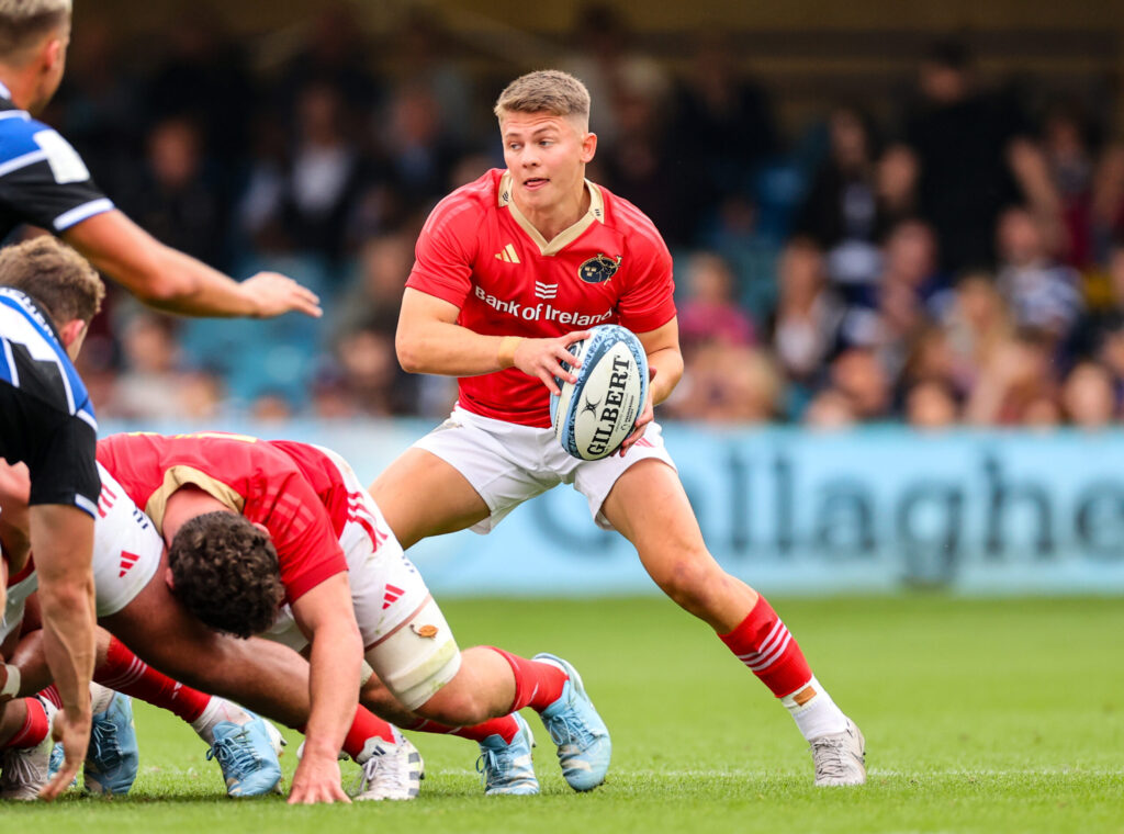 Munster Rugby | Jack Oliver starts at scrum-half for Munster.