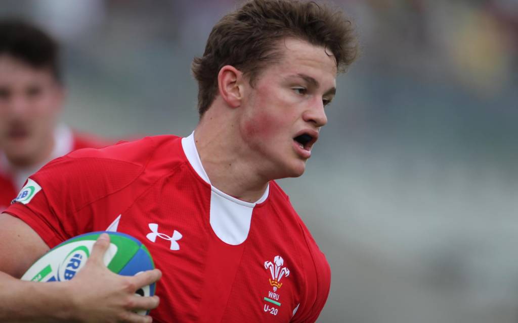Welsh Rugby Union | Wales & Regions | Amos ready to fire