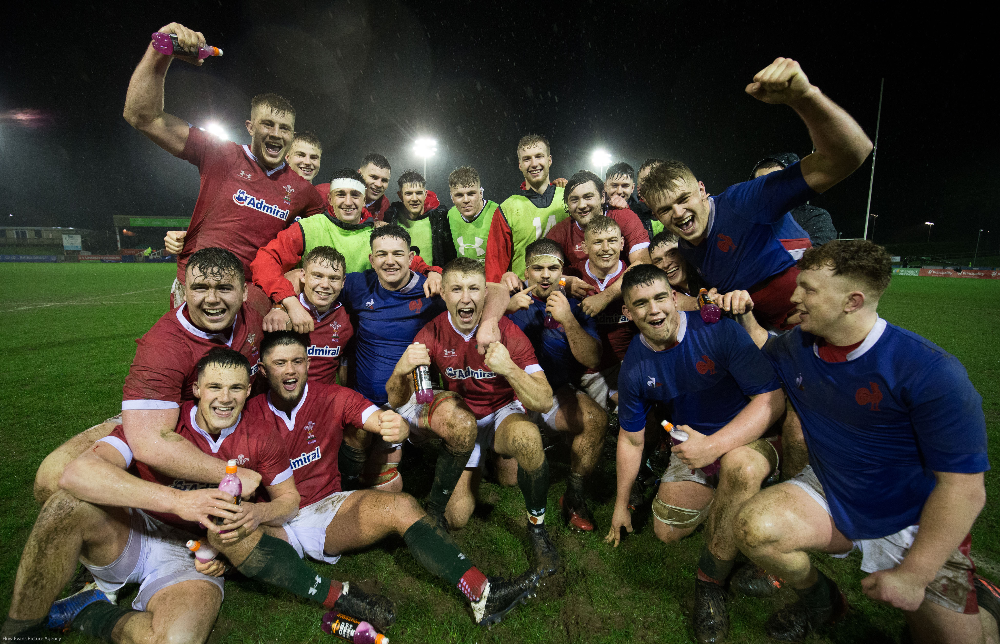 Welsh Rugby Union | Wales & Regions | Williams delighted by young Wales ...