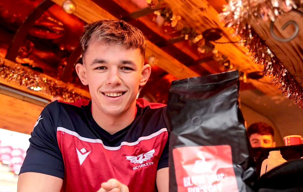 Welsh Rugby Union | Wales & Regions | Davies backing Pivac to come good ...