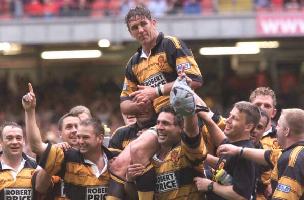 Welsh Rugby Union | Wales & Regions | Teichmann to roar on Dragons and ...