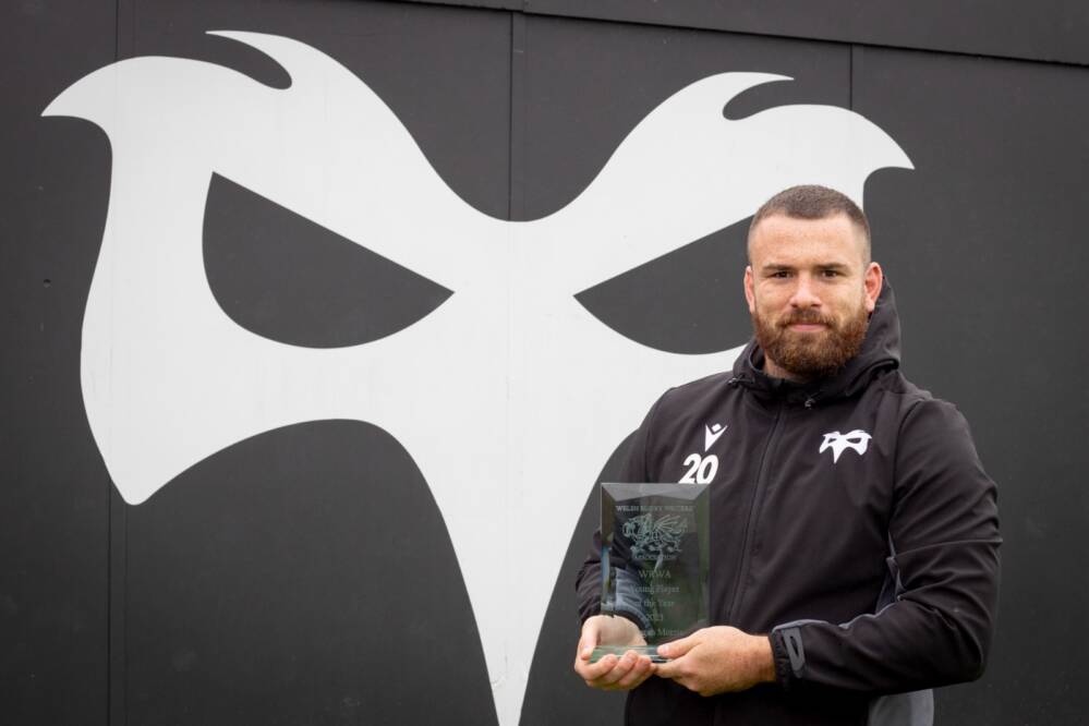 Welsh Rugby Union | Wales & Regions | Mighty Morgan picks up WRWA ...