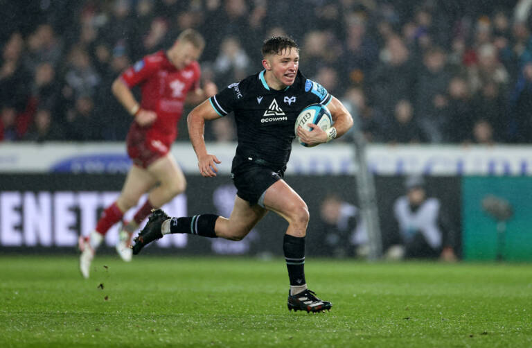 Welsh Rugby Union - Booth backing young talent to grow with Ospreys