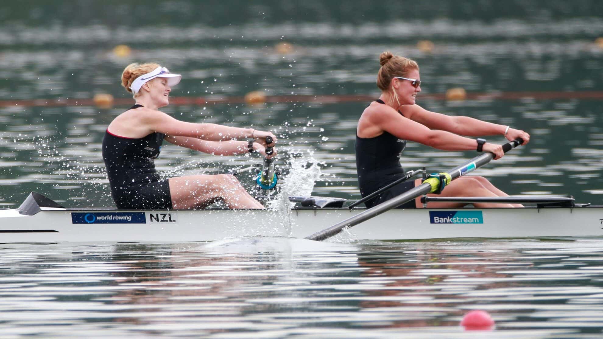 Sunshine and shiny medals at the under-23 champs - World Rowing
