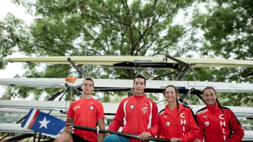 Four's a charm for Chile - World Rowing