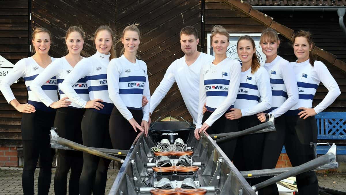 The family team, the rowing team - World Rowing