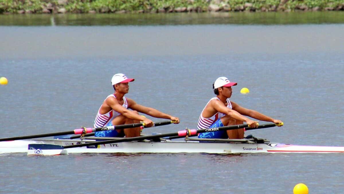 Asian crews qualify for the Youth Olympic Games - World Rowing