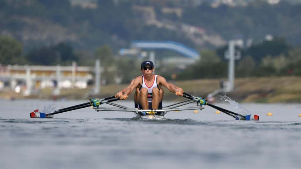 Hot weather, warm water, fast heats at rowing’s junior championships ...