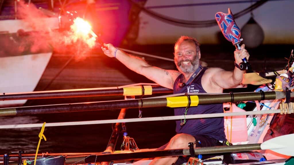 Achieving the outrageous. Atlantic rowing record set. - World Rowing