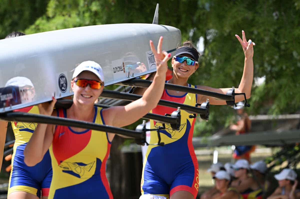 U19 Daily Digest: Close finishes in final Heats - World Rowing