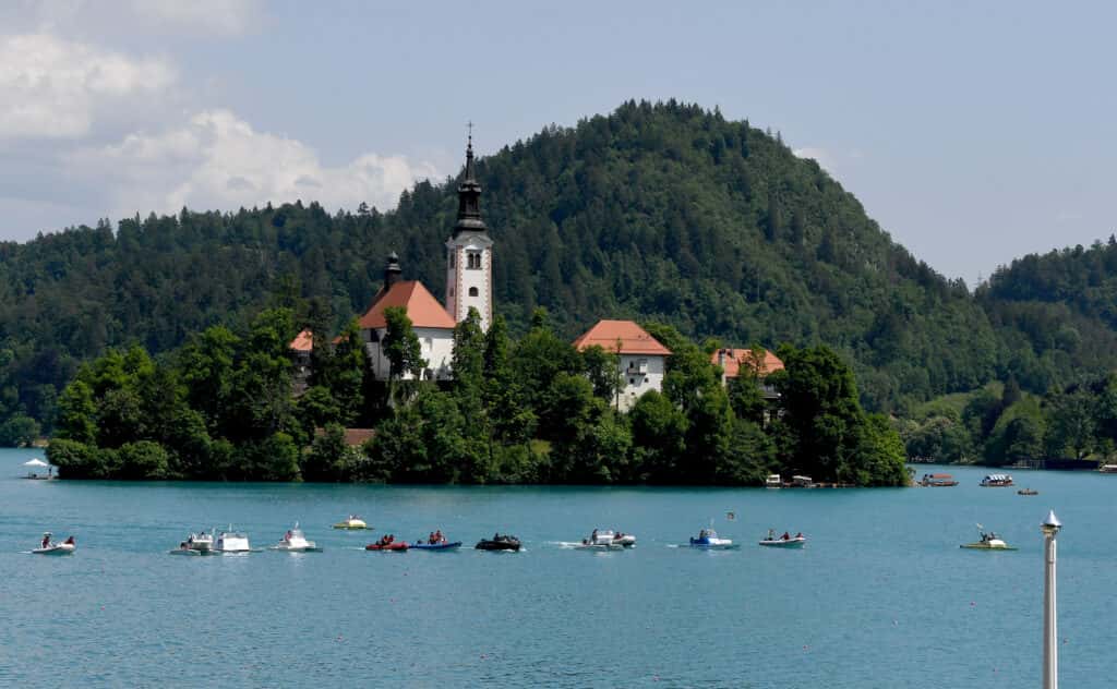 Masters rowing time for Bled - World Rowing