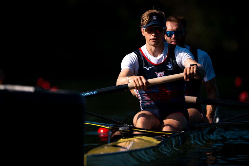 Road to Paris : The Pair - World Rowing