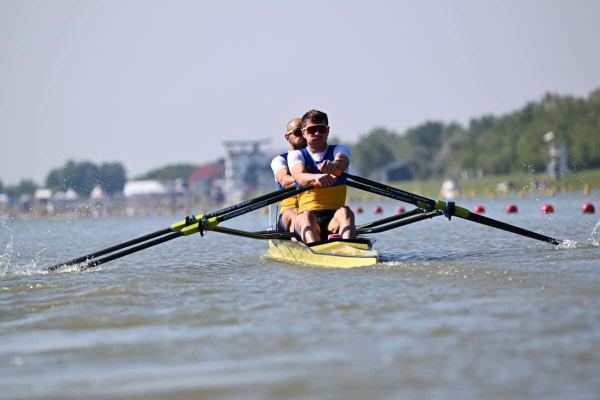 Crews keep Olympic hopes alive in Qualification Regatta - World Rowing