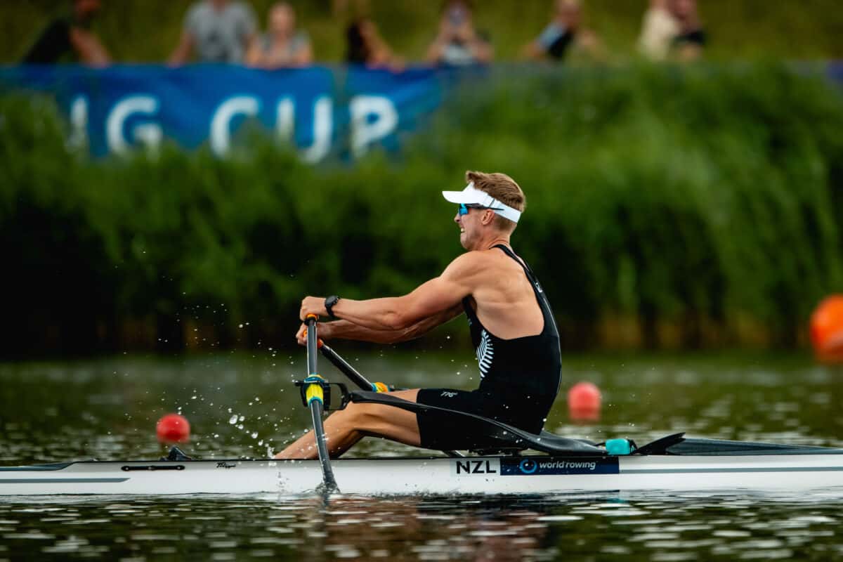 Single Minded - Tom Mackintosh