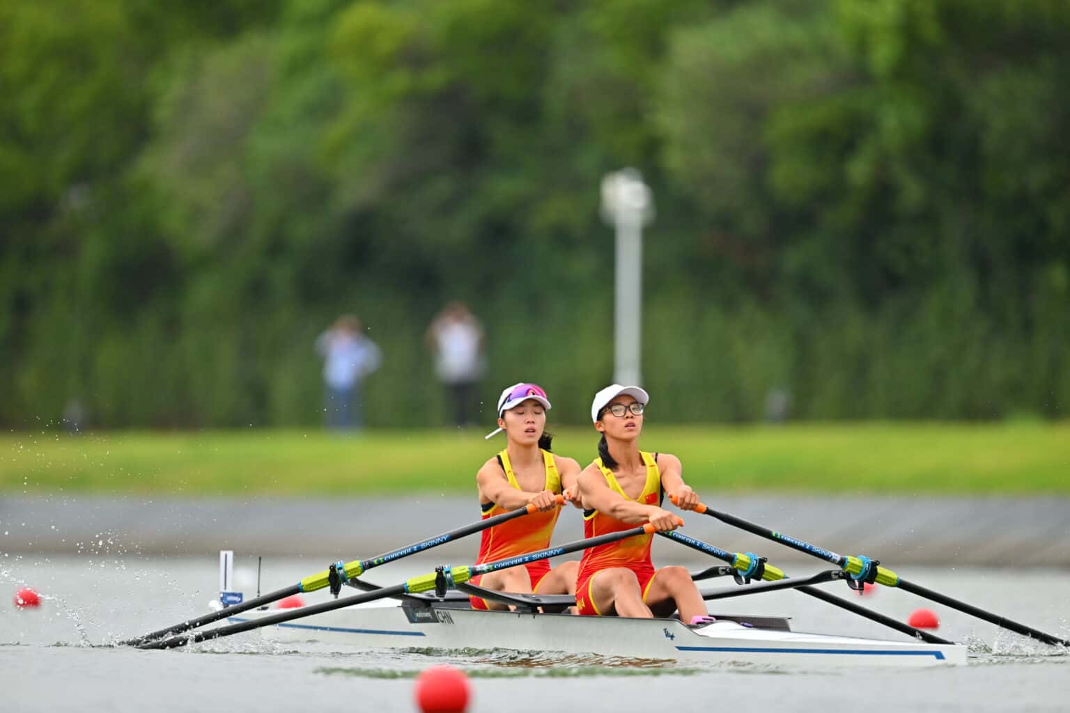 Close racing and fast times on day 1 of the 2025 World Rowing ...