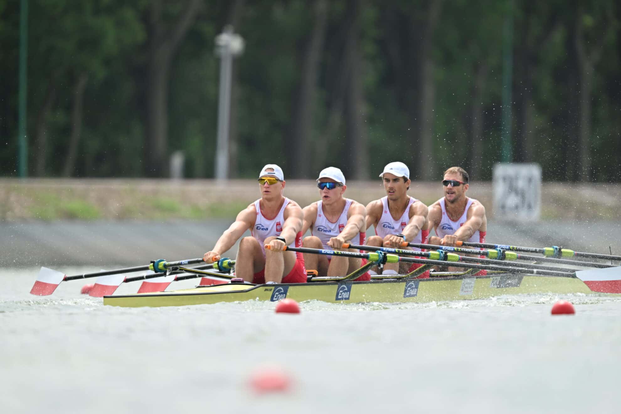 Close racing and fast times on day 1 of the 2025 World Rowing ...