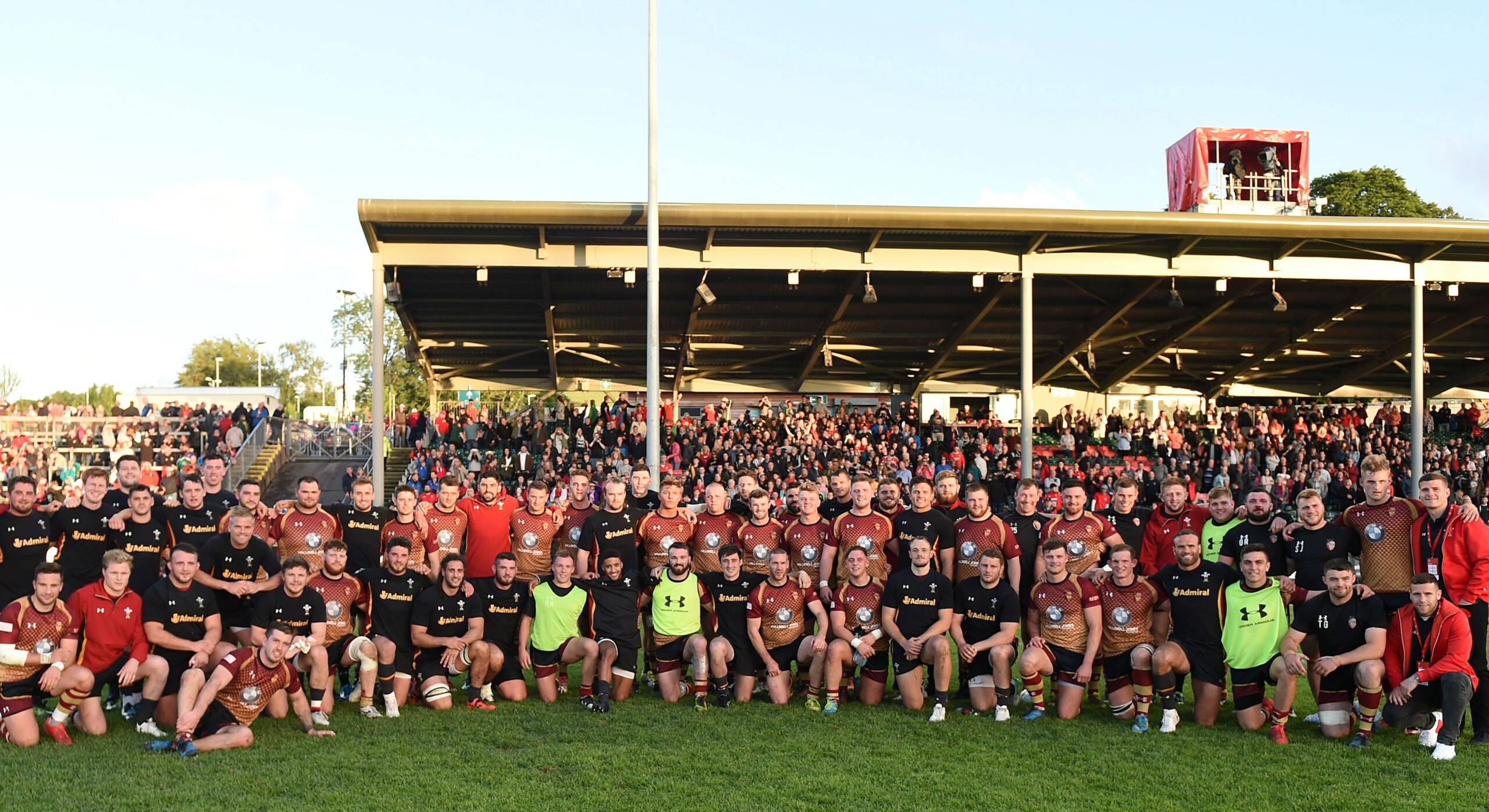 Welsh Rugby Union | Club & Community | Ex-Gog Lonsdale signs on long ...