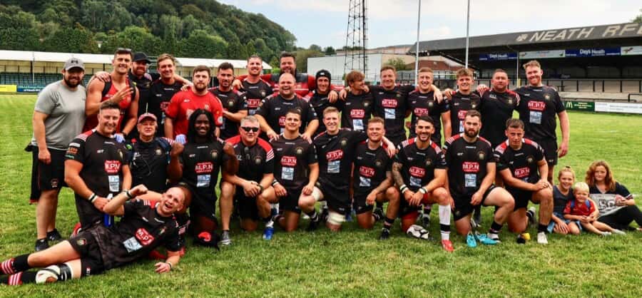 Welsh Rugby Union | Club & Community | 12-man Maesteg Quins hold on to ...