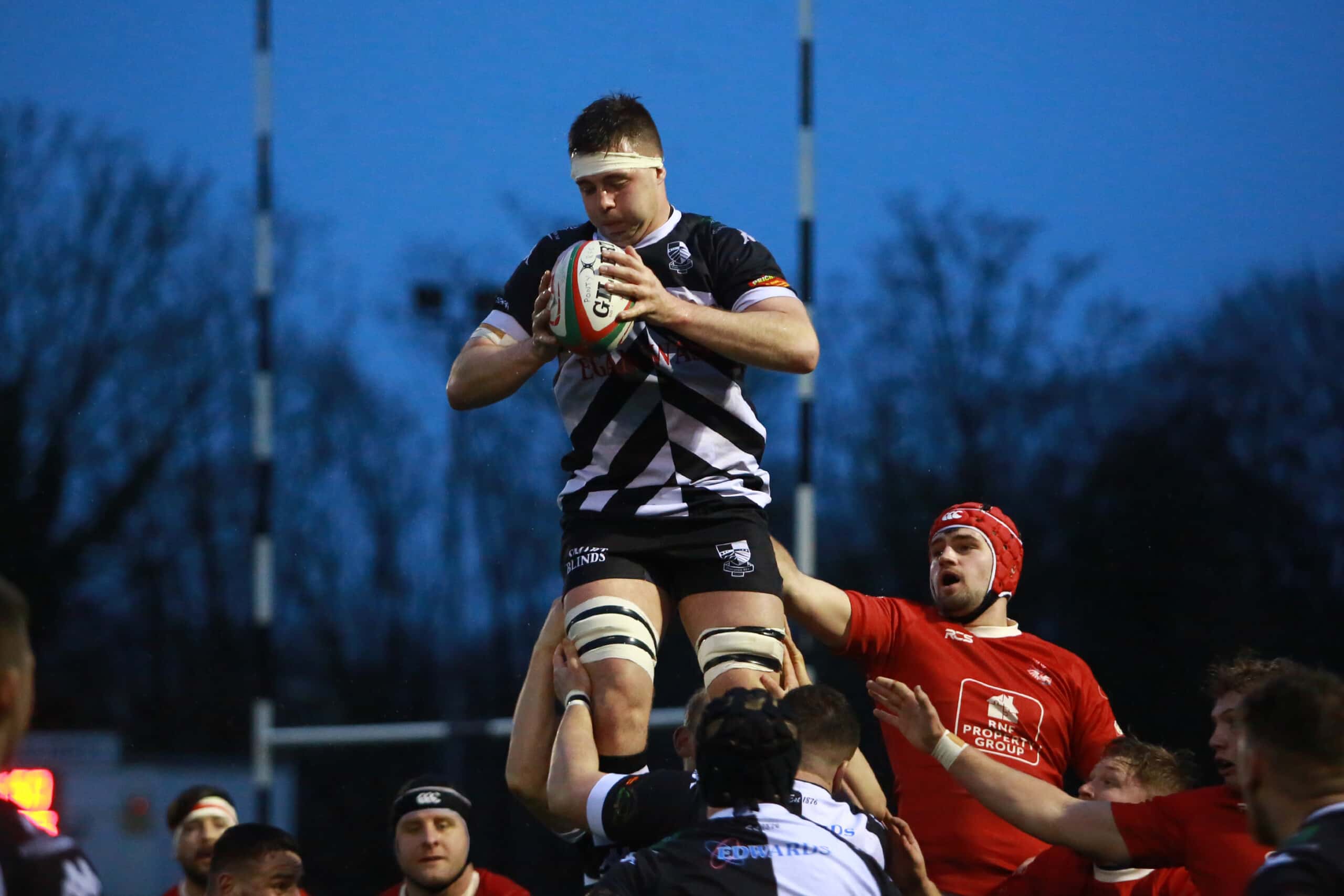 Welsh Rugby Union | Club & Community | Pontypridd run riot