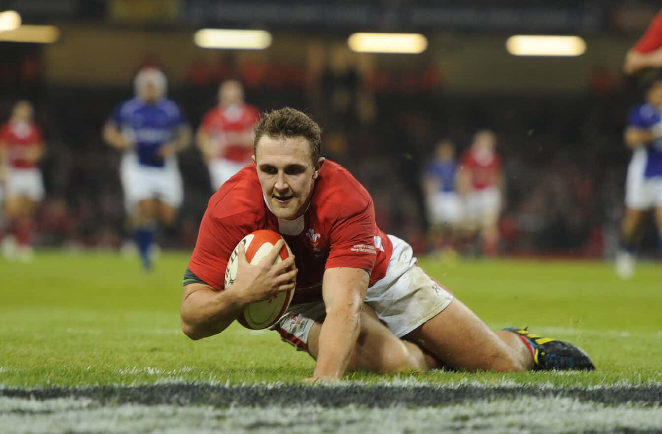 Welsh Rugby Union | Club & Community | Merthyr sign former Wales centre