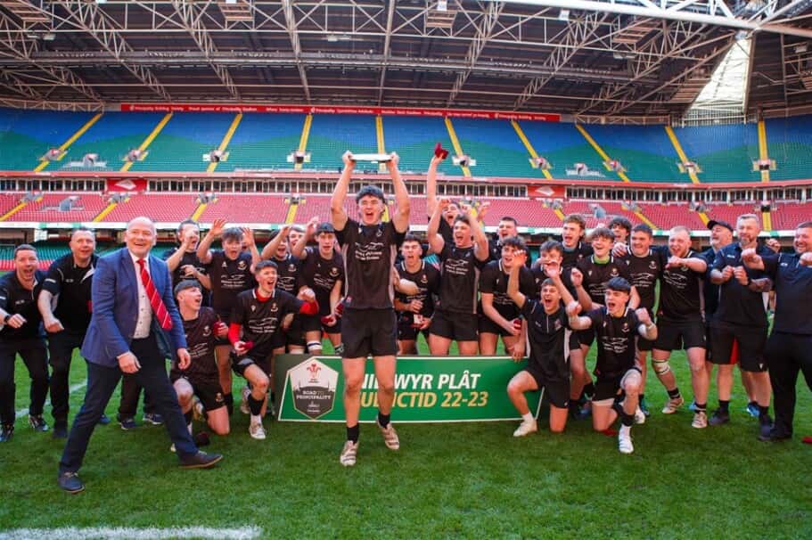 Welsh Rugby Union | Club & Community | McDonald guides Burry Port to ...