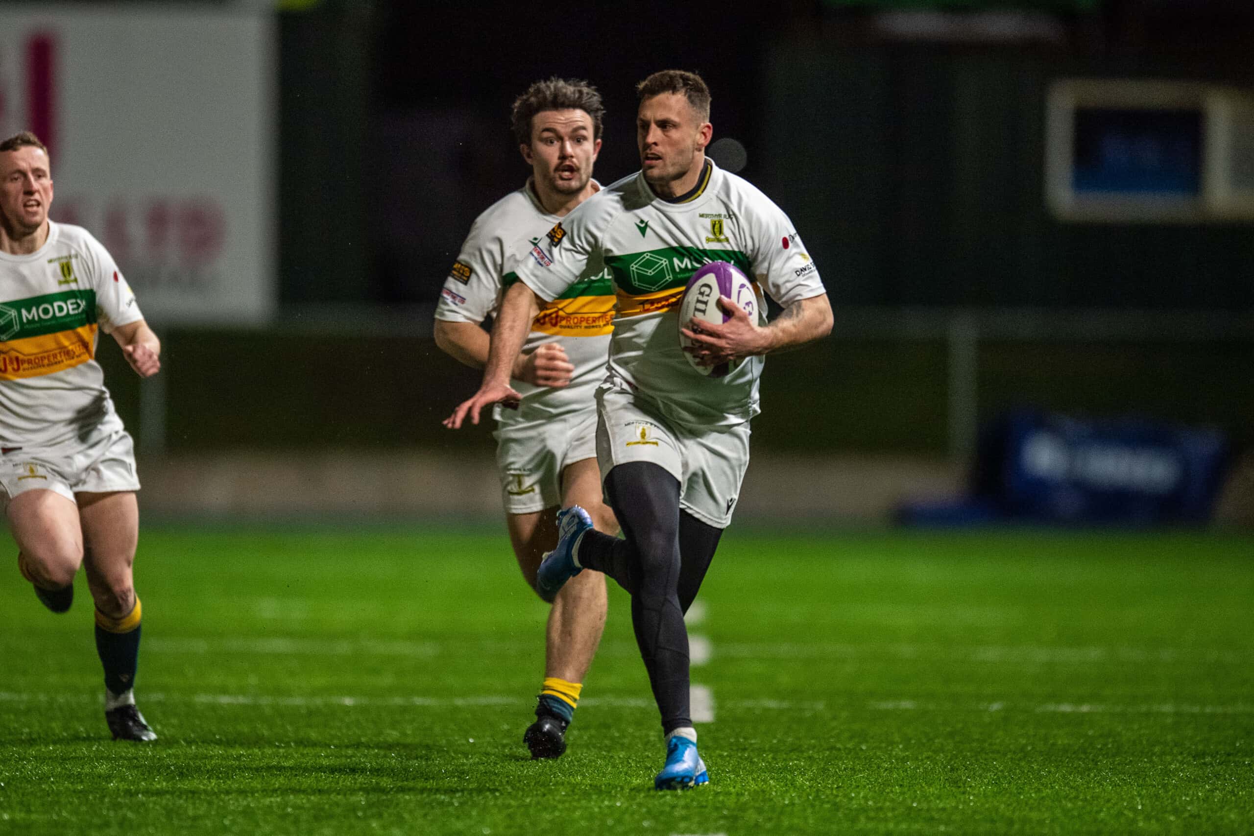 Welsh Rugby Union | Club & Community | Sieniawski seals deal for Merthyr