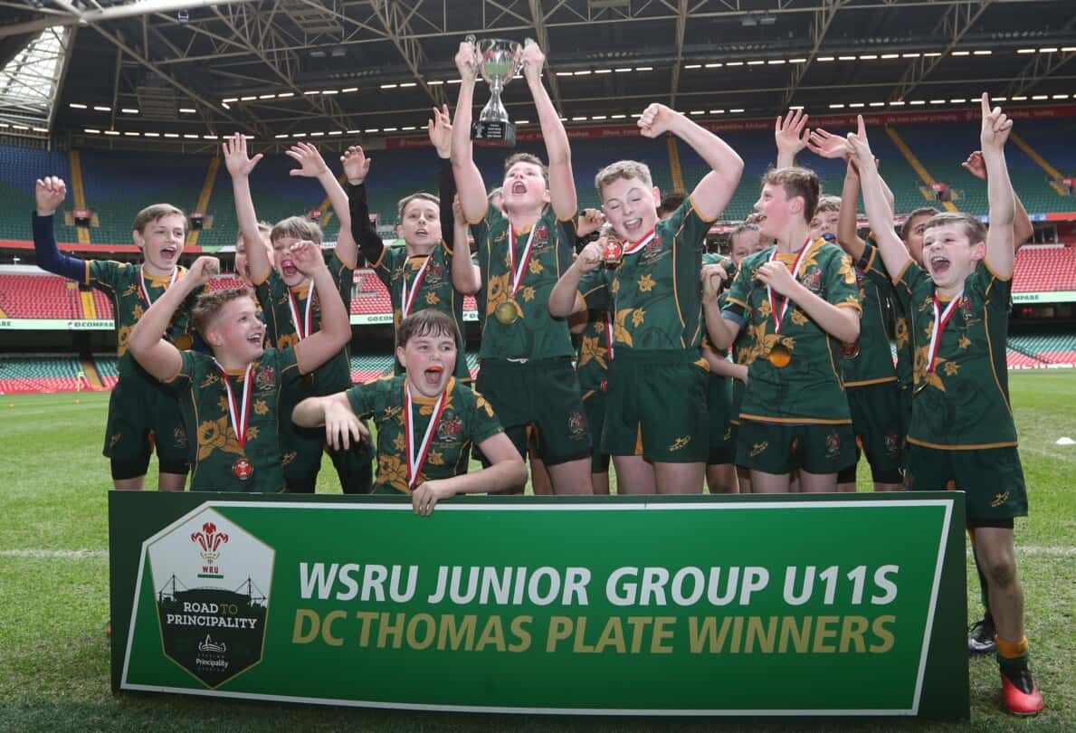 Welsh Rugby Union | Club & Community | Robinson is chip off old block ...